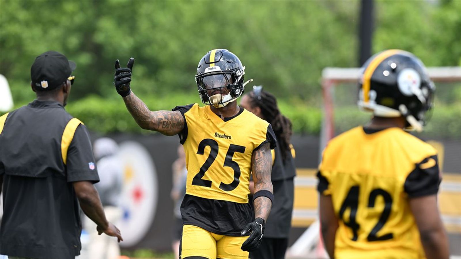 Steelers Get Huge Update On How Long Safety DeShon Elliot Will Be ...