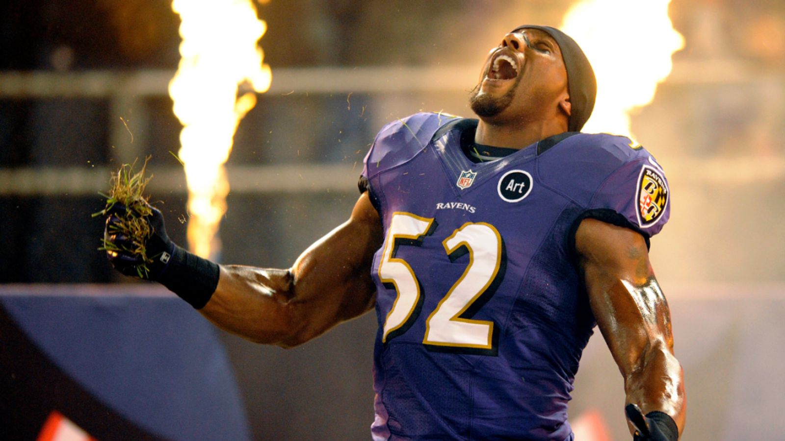 Ravens' Ray Lewis Pays Big Compliment To Steelers Fans, Organization