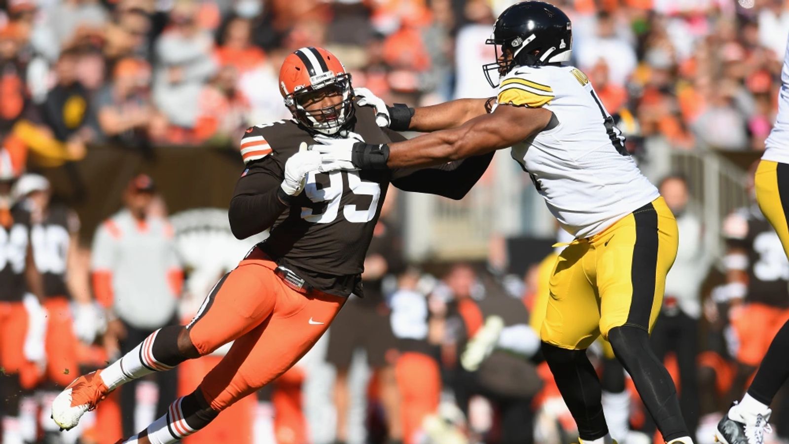 Steelers' Dan Moore Jr. Says His Goal In Week 11 Is To Dominate Browns Star Myles Garrett