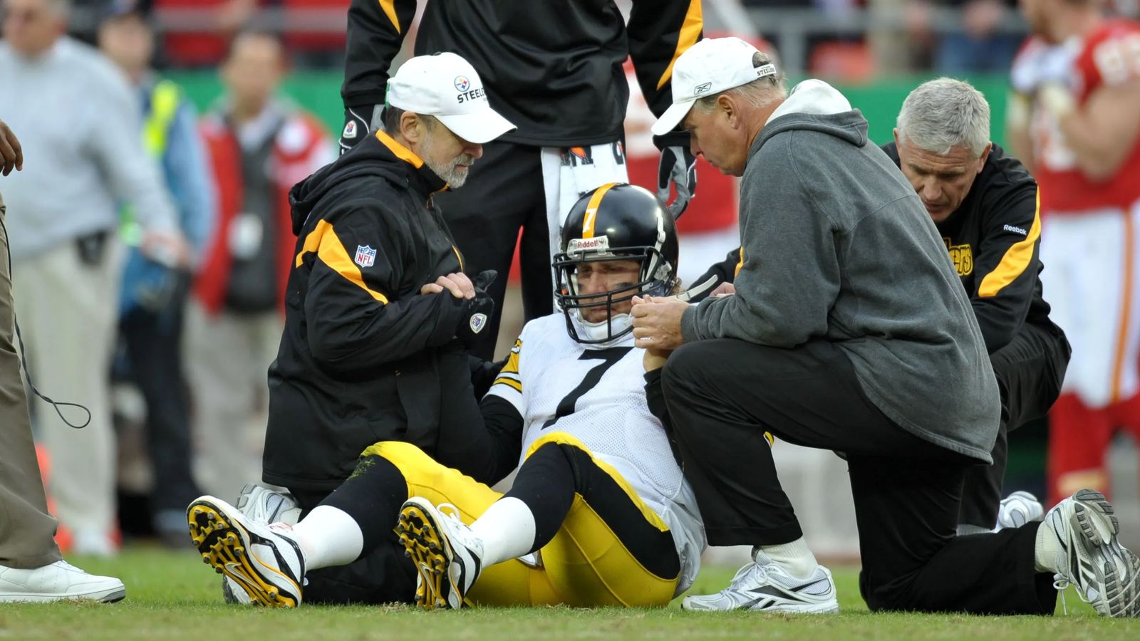Steelers Legendary Quarterback Ben Roethlisberger Reflects On Taking ...