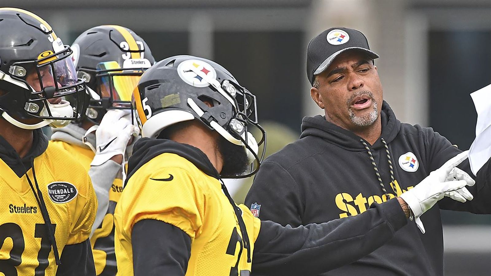 Steelers DC Teryl Austin Hints Team Will Cut A Strong Player On ...
