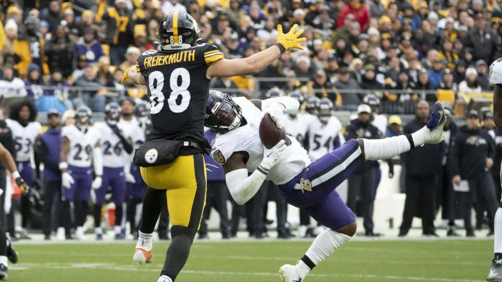 Former Steelers Teammates Definitely Think Team Should Fulfill ...