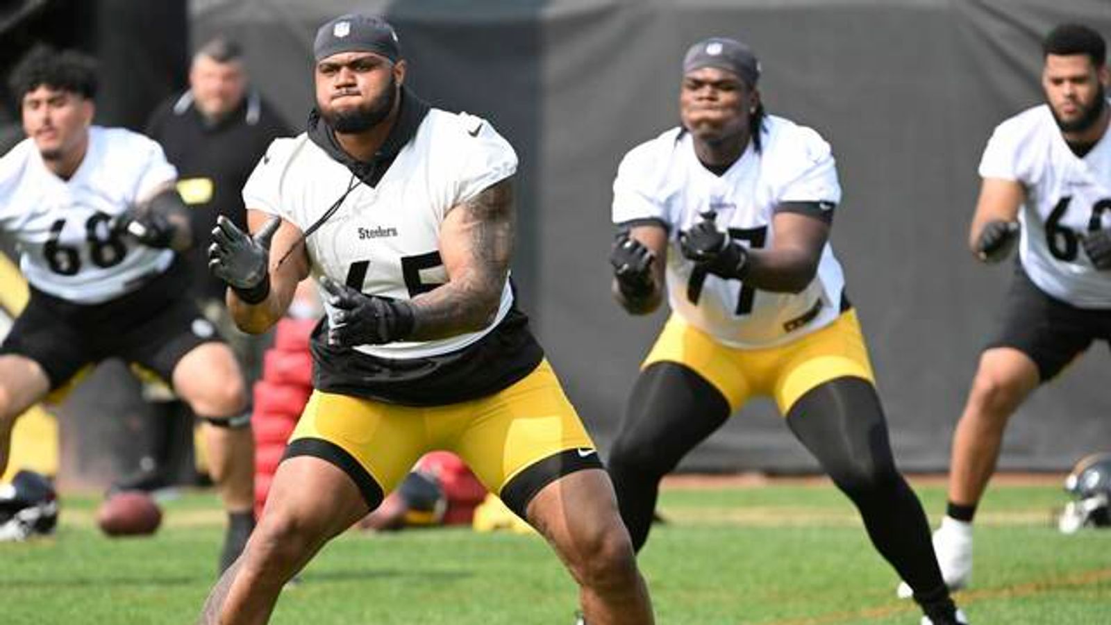 Report: Steelers Name Broderick Jones Starting Left Tackle; Dan Moore ...