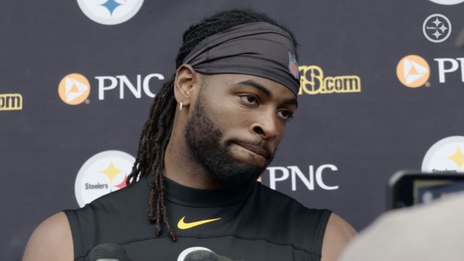 The Athletic Says Pittsburgh Steelers' Offensive Star Najee Harris Is ...