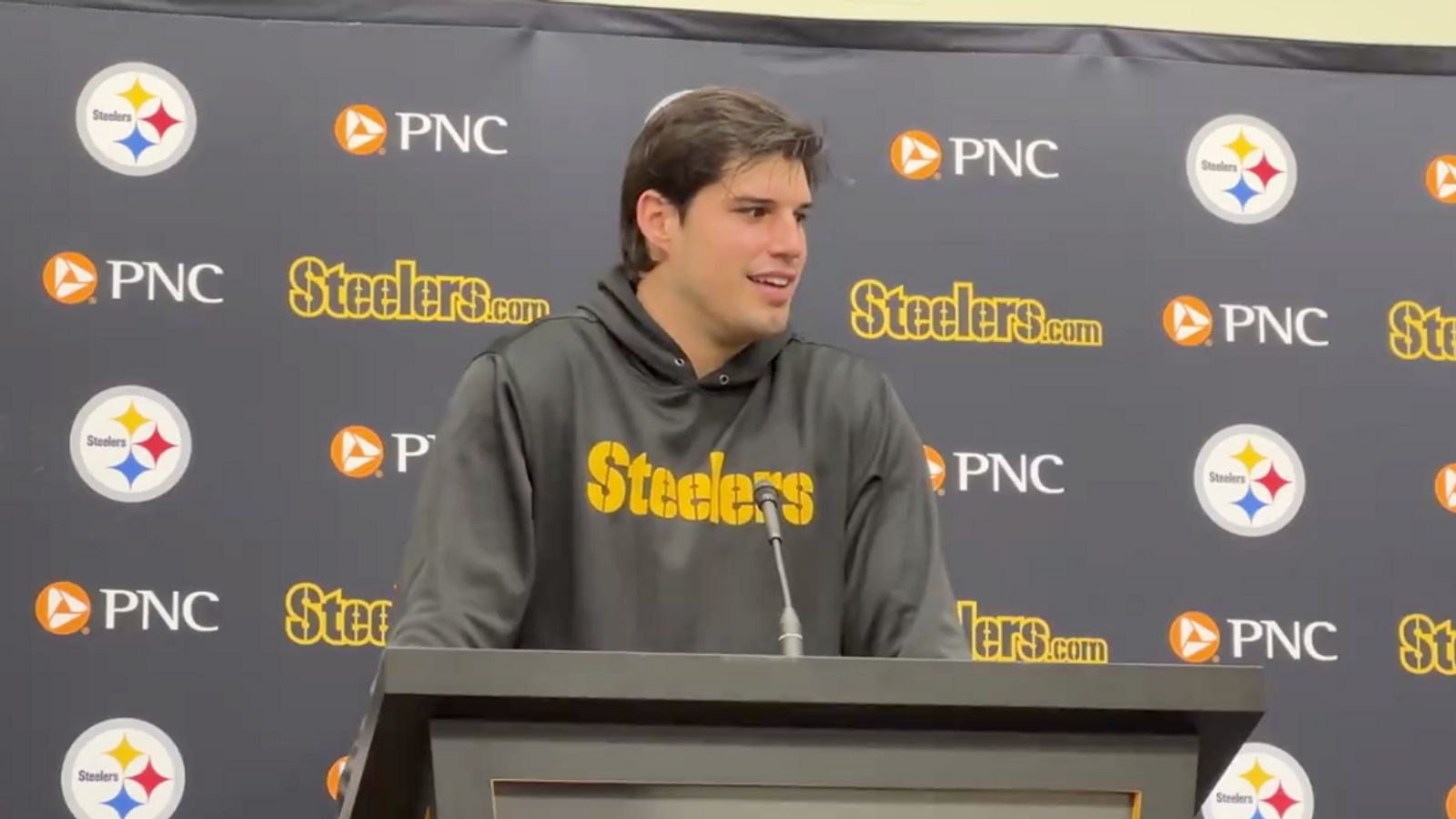 Steelers' Mason Rudolph Describes How He Likes To Bully Team MVP TJ ...