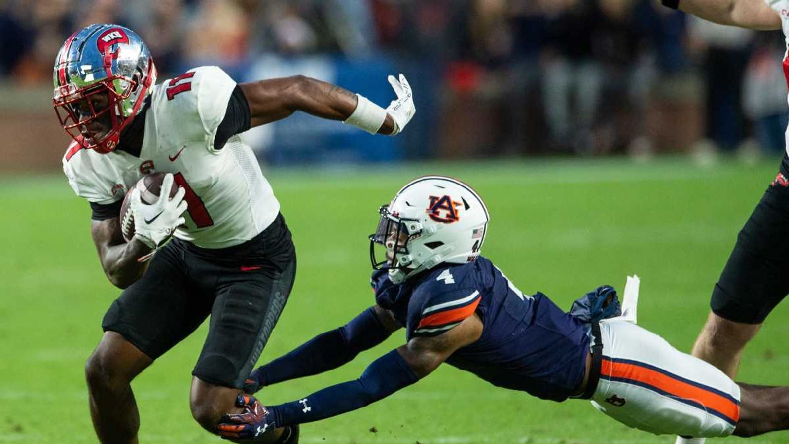 Steelers Get A Visit From incredibly Productive Wide Receiver Malachi ...