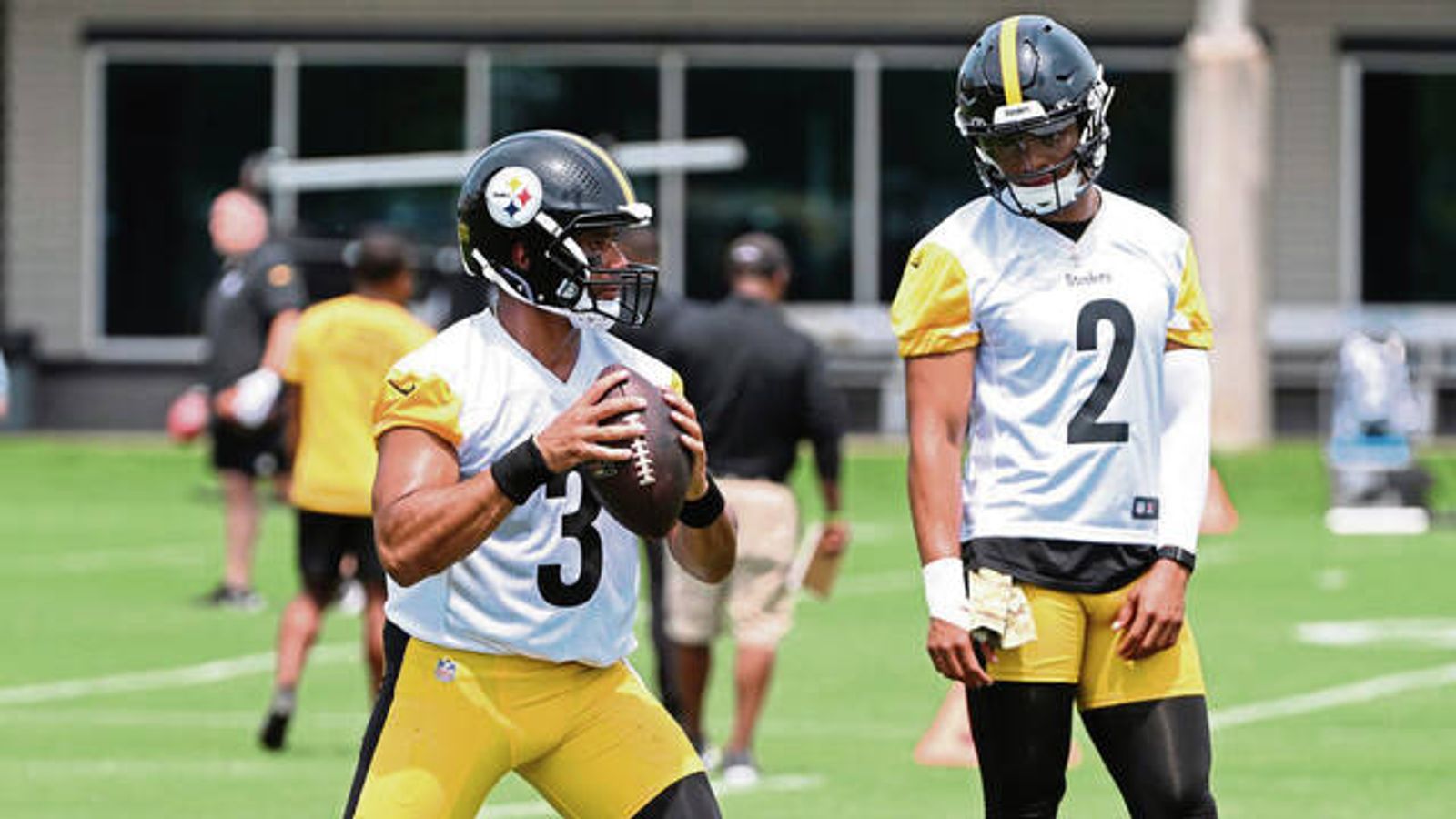 Steelers Don’t Have Time For A Sincere QB Competition: “Worry About ...