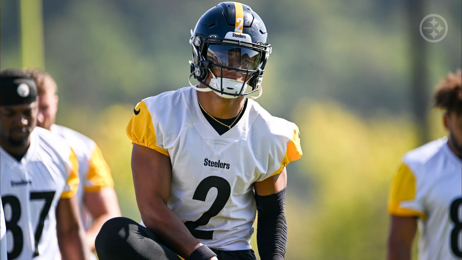 Steelers Insider Believes Team Doesn't Completely Trust Justin Fields ...
