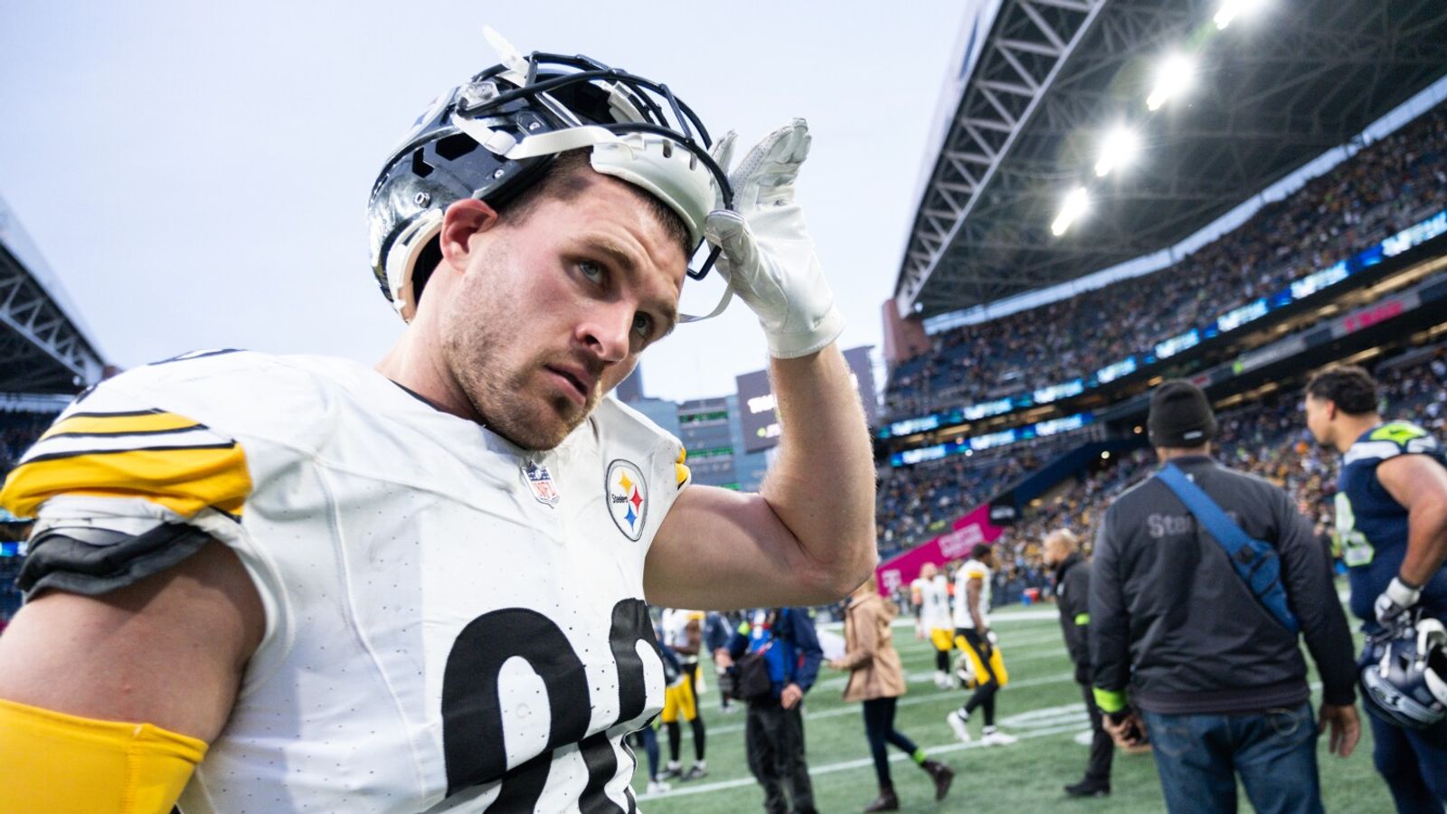 Steelers’ TJ Watt Gives Simple Response When Asked About Lions' Sam ...