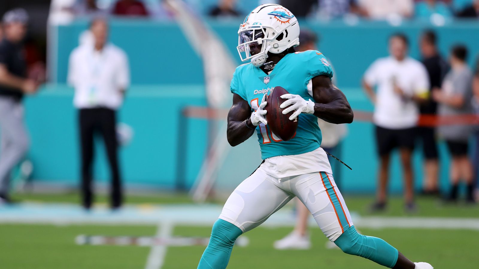 Report: Steelers' "Convinced" A Trade For Brandon Aiyuk, DK Metcalf Or ...